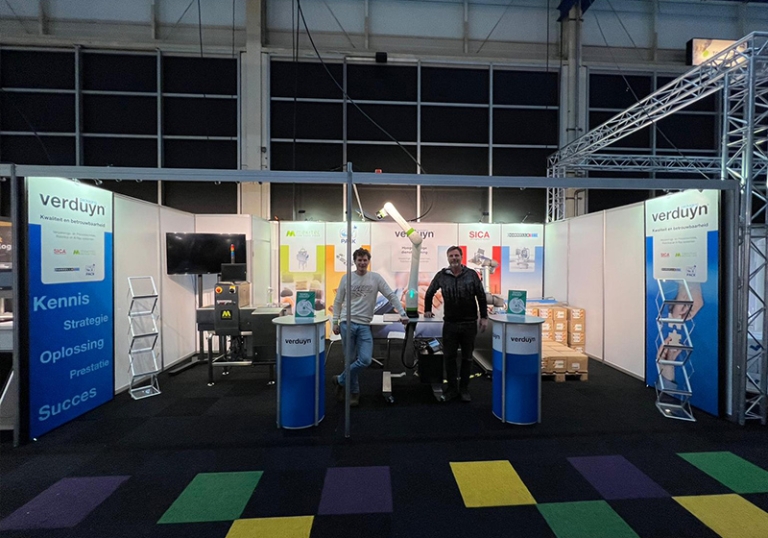 Easystand modulaire beursstand voorbeelden - AAA Display